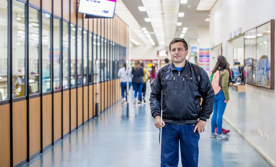 La UNLaM lanzó un programa para ayudar a estudiantes con discapacidad ...